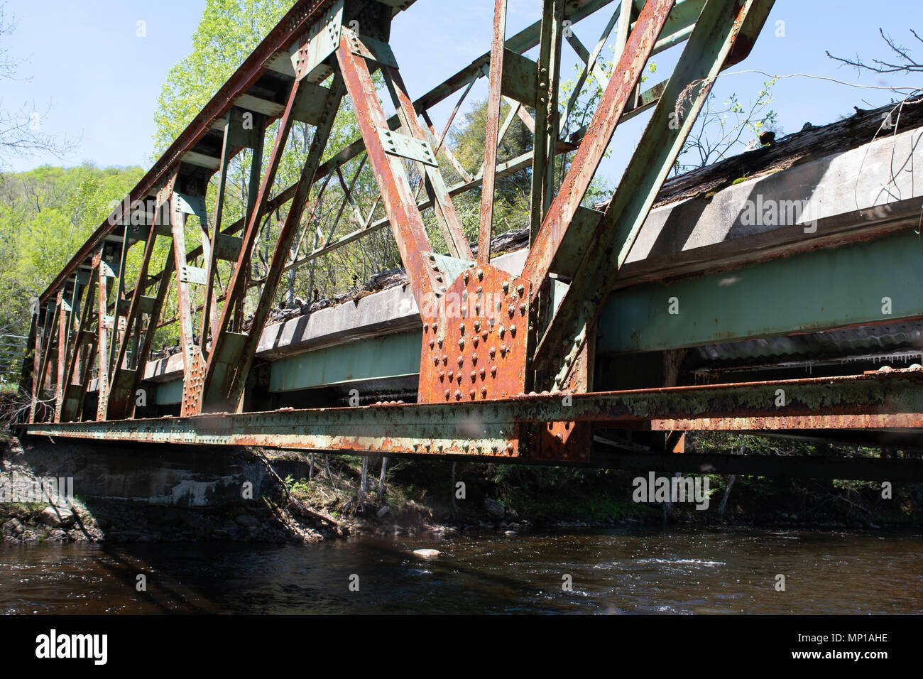 Decaying bridge hi-res stock photography and images - Alamy