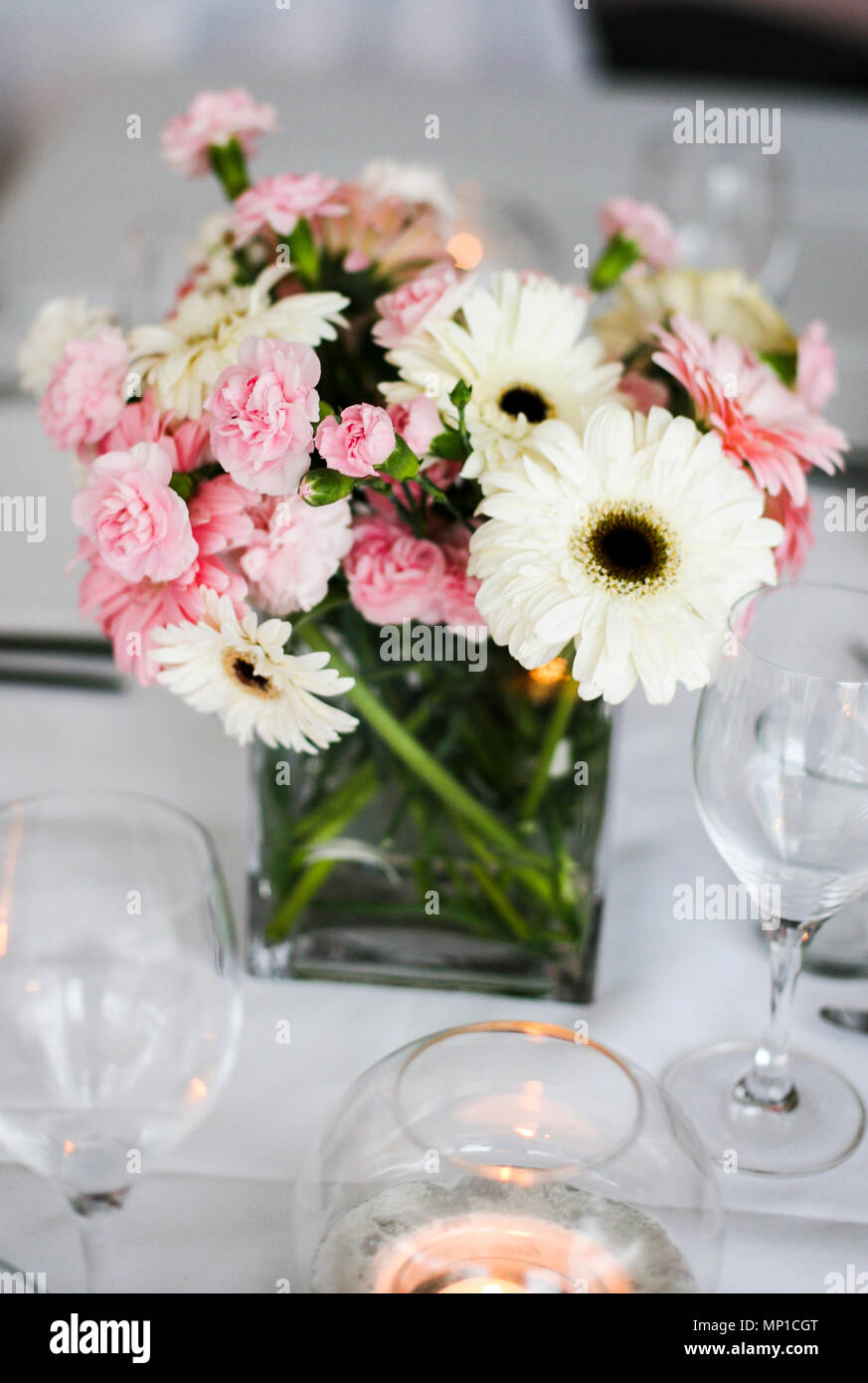 decorations for wedding ceremonies table flowers decorations location ...