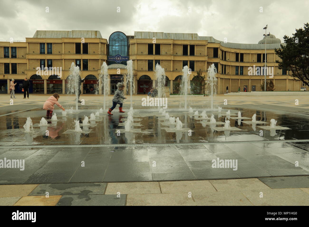 Sovereign shopping centre hi-res stock photography and images - Alamy