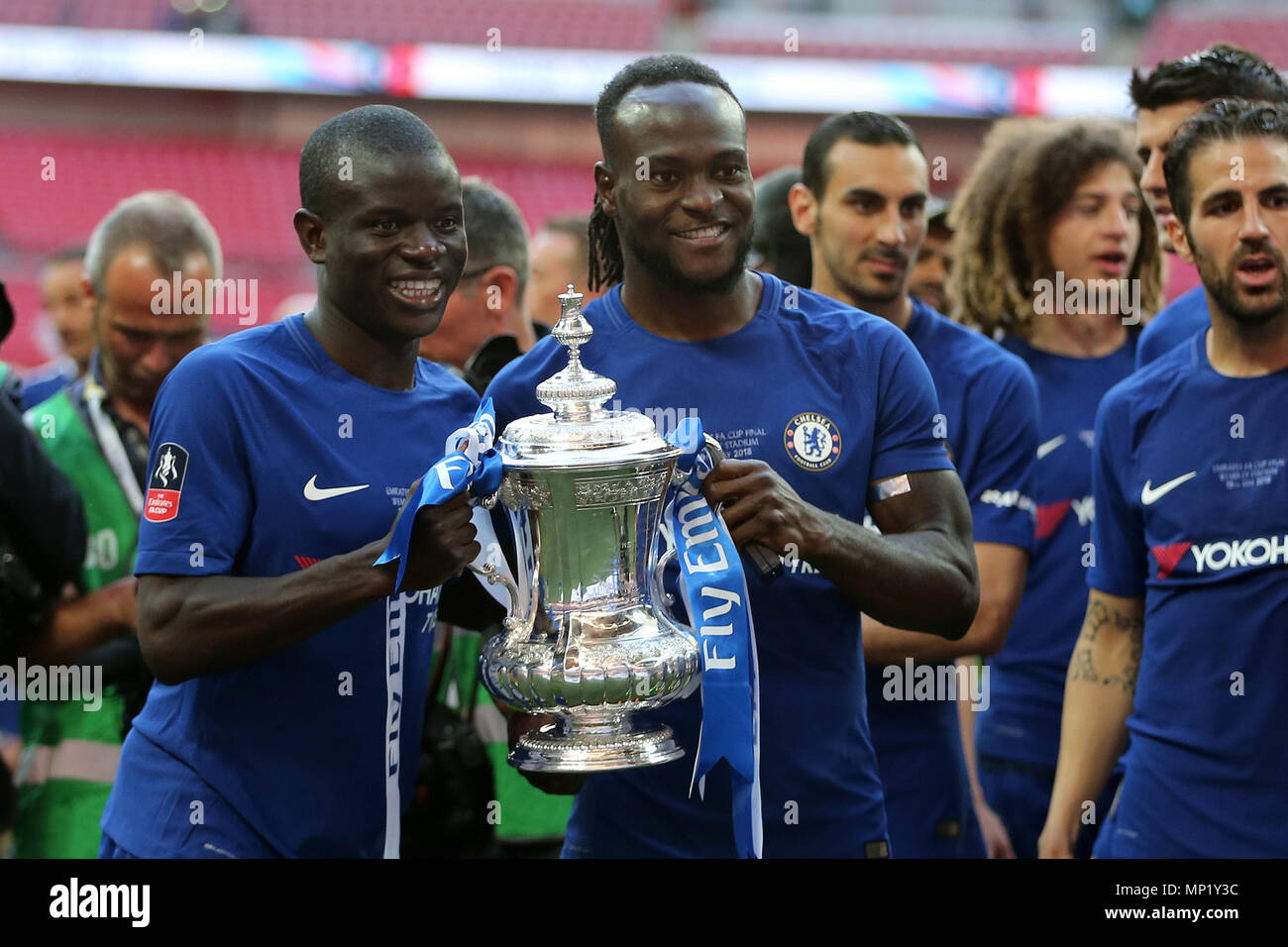 Chelsea kante trophy hi-res stock photography and images - Alamy
