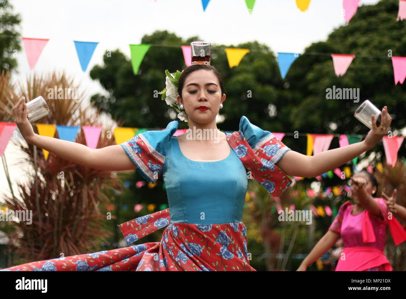 Philippines. 20th May, 2018. Dancers perform Filipino dances wearing ...
