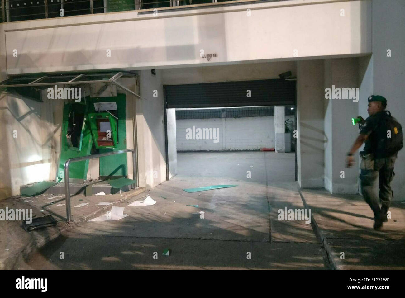 Atm machine bangkok thailand hi-res stock photography and images - Alamy