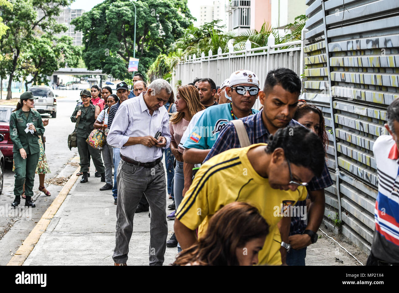 Caracas, Venezuela. 20th May 2018. Voters seen lining up to be ...