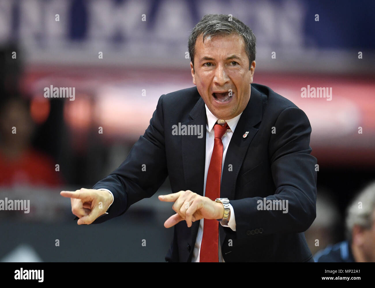 Coach banchi hi-res stock photography and images - Alamy