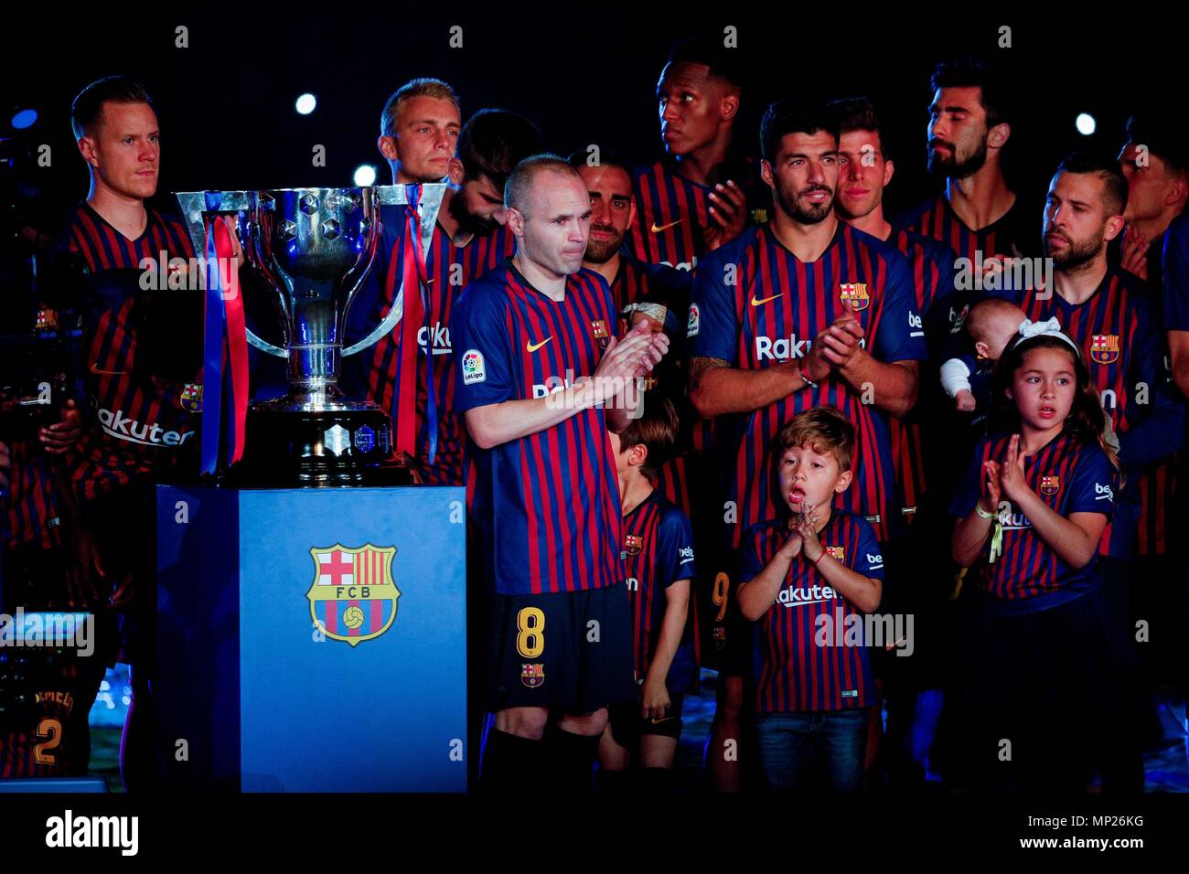 Barcelona, Spain. 20th May, 2018. FC Barcelona's Andres Iniesta (8 ...