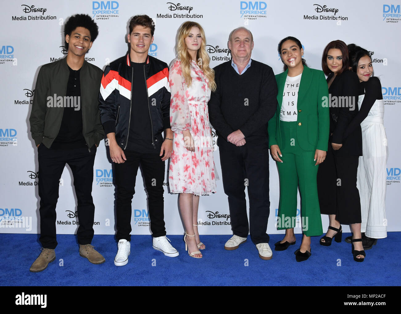 Cast of runaways hi-res stock photography and images - Alamy