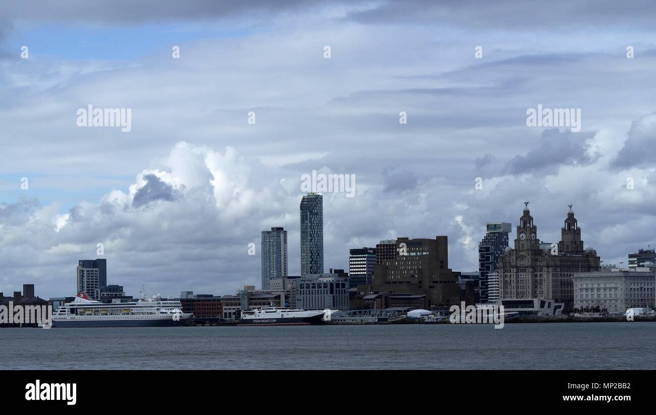 Liverpool,uk fred olson cruise ship Braemar berthed in Liverpool credit ...