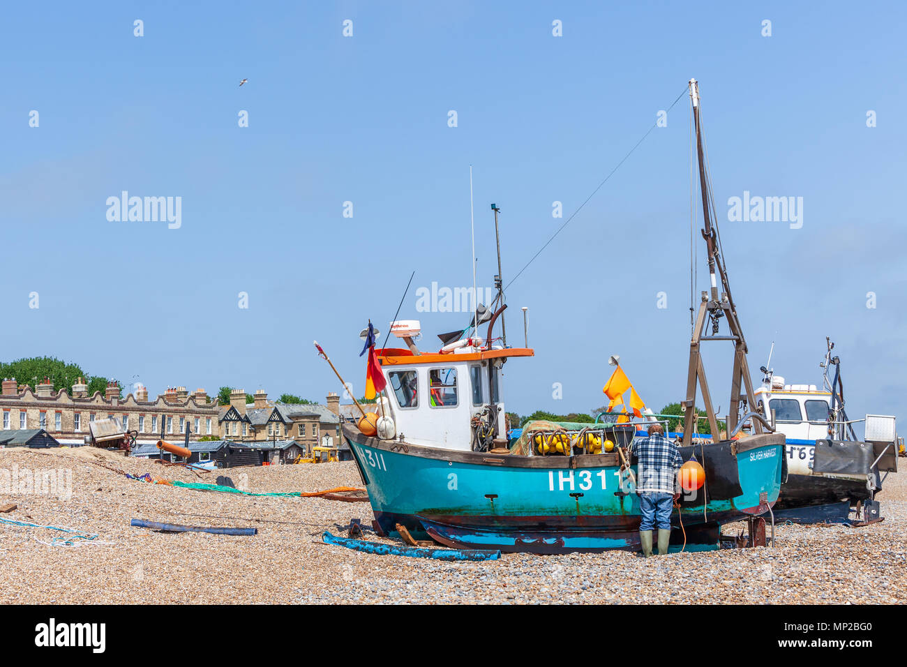 fishing trawler crew landing boat on suffolk coast Stock Photo - Alamy
