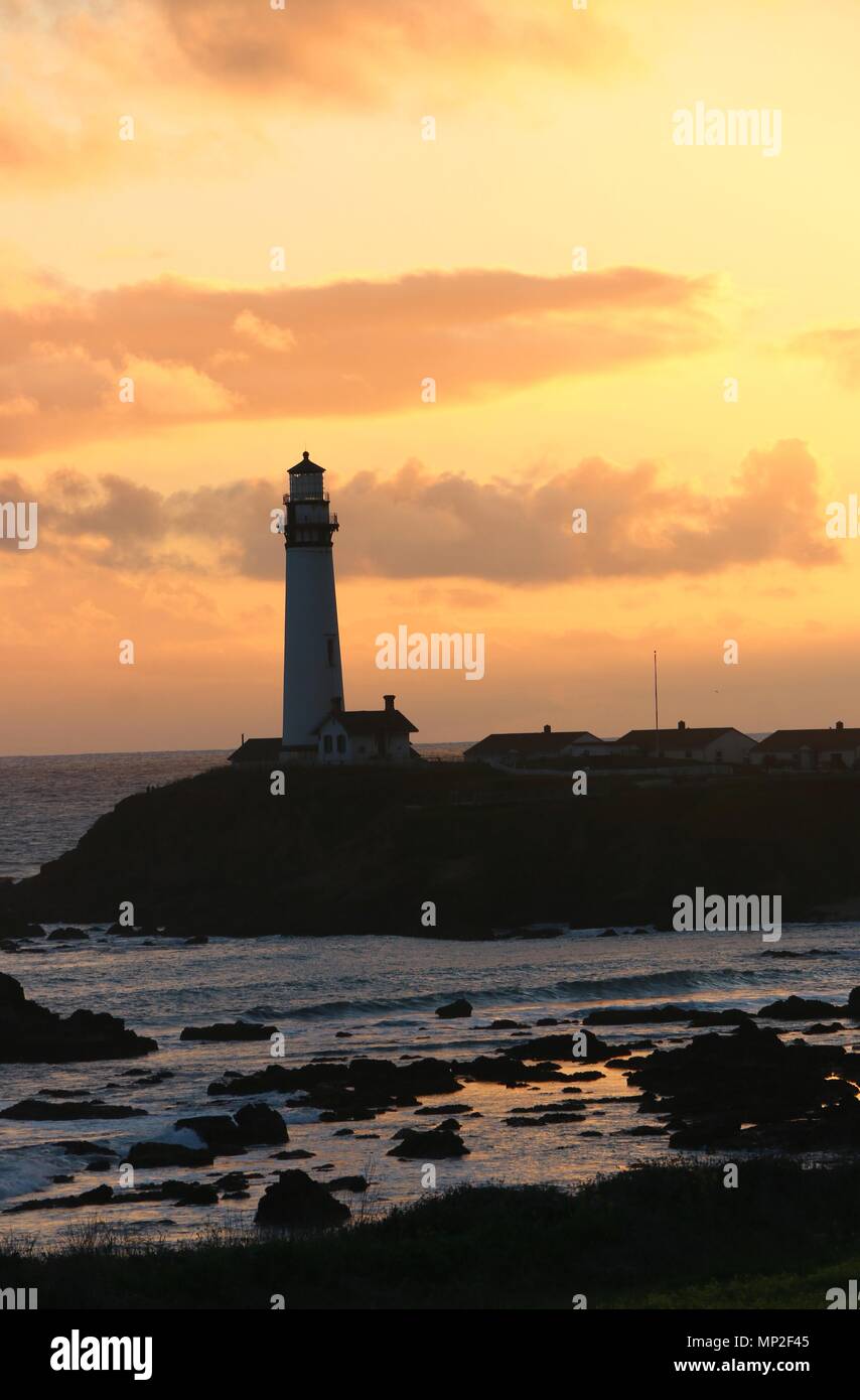 Pigeon point lighthouse hi-res stock photography and images - Alamy