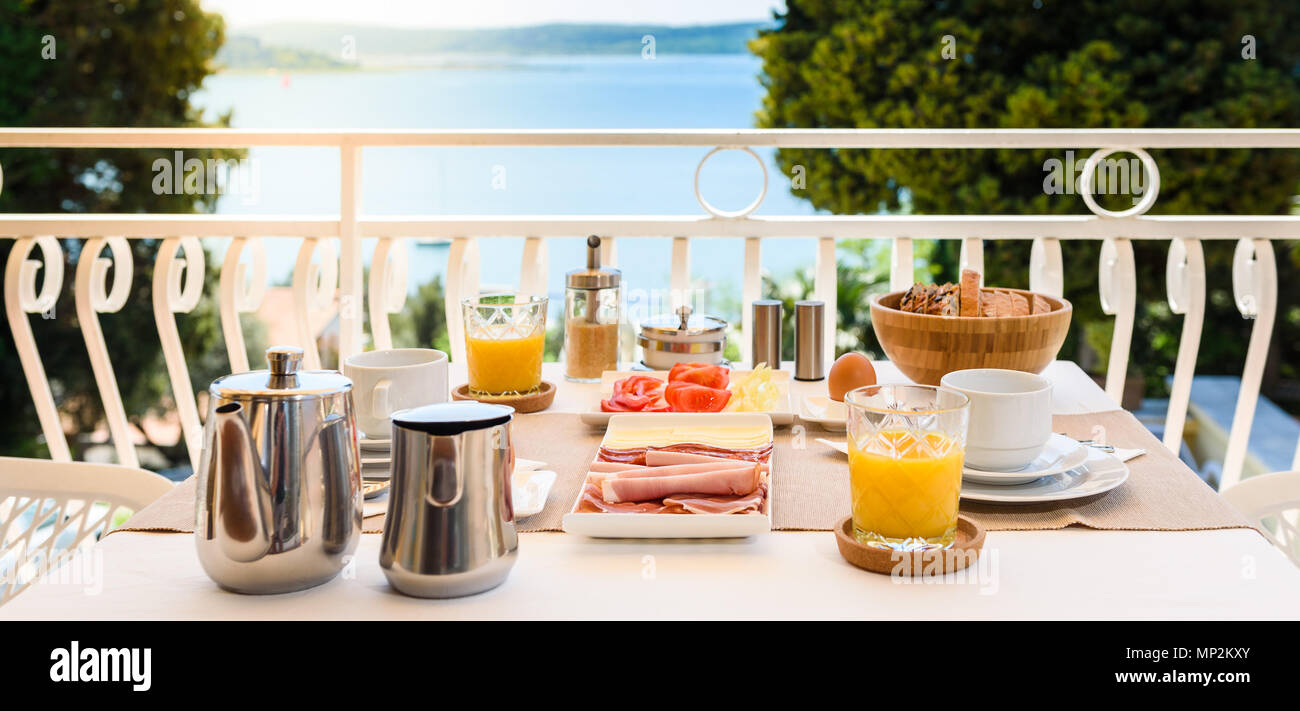 Continental breakfast table setting hotel hi-res stock photography and ...