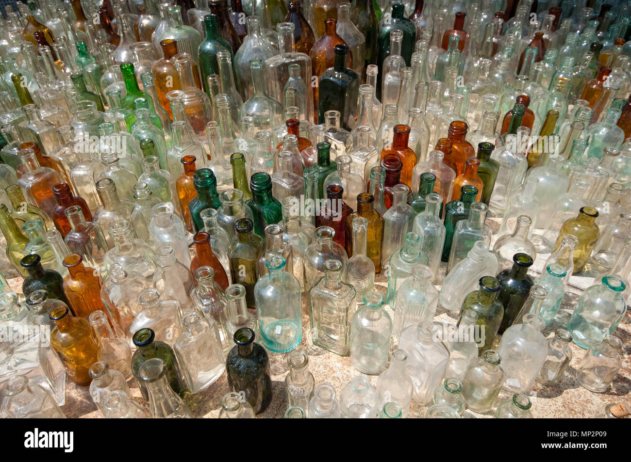 Transparent empty glass bottles hi-res stock photography and images - Alamy