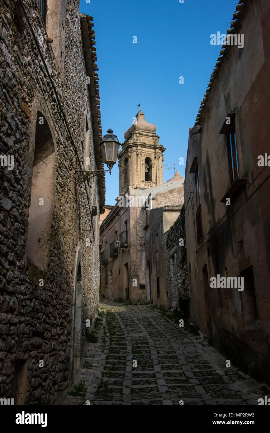 Cobbled street in Antico Erice, Sicily Stock Photo - Alamy
