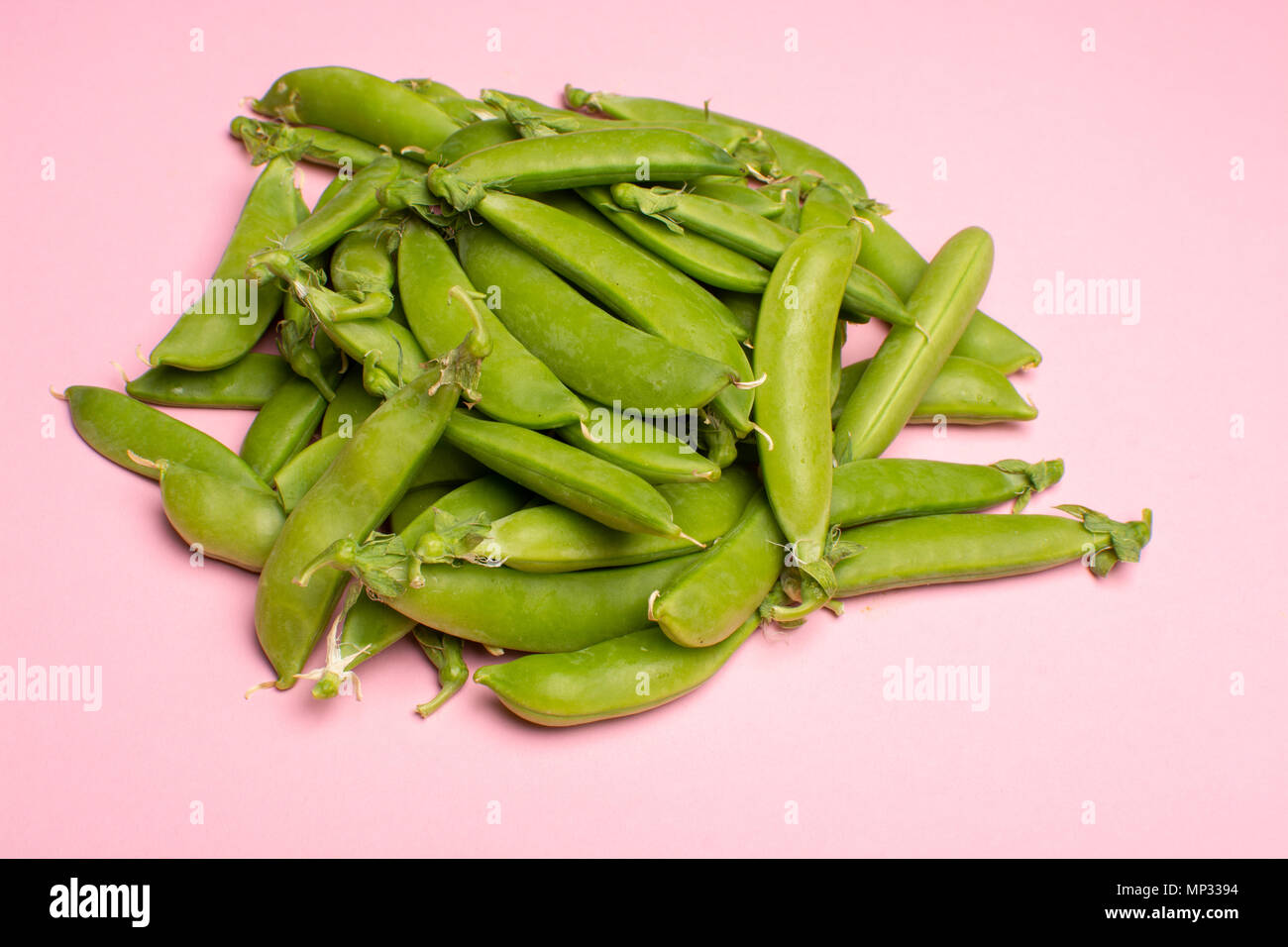 Sugar snaps hi-res stock photography and images - Alamy