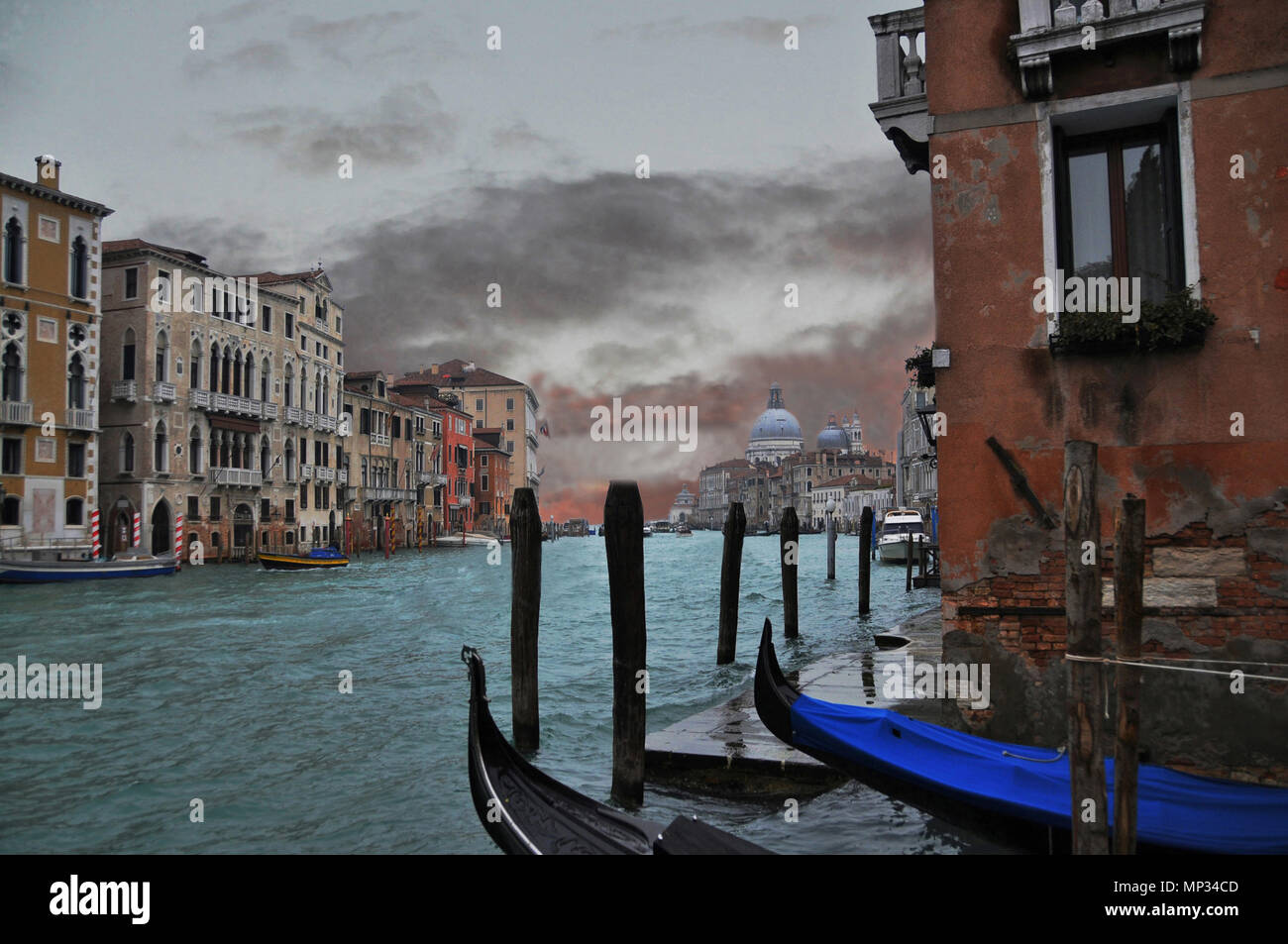 The Grand Canal and the church dome of Santa Maria della Salute, Venice ...
