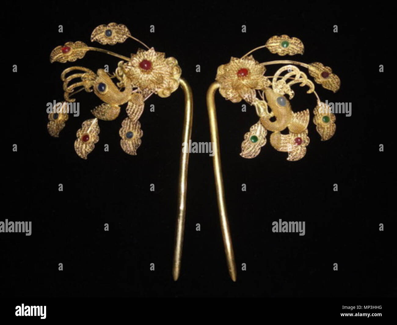 895 Ming Dynasty Silver-gilt Hairpins 2 Stock Photo - Alamy