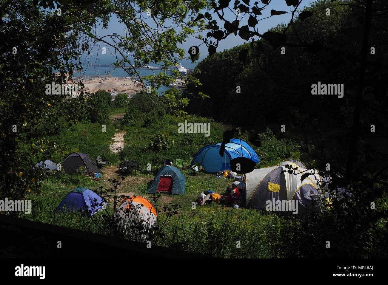 Survivalist camping hi-res stock photography and images - Alamy