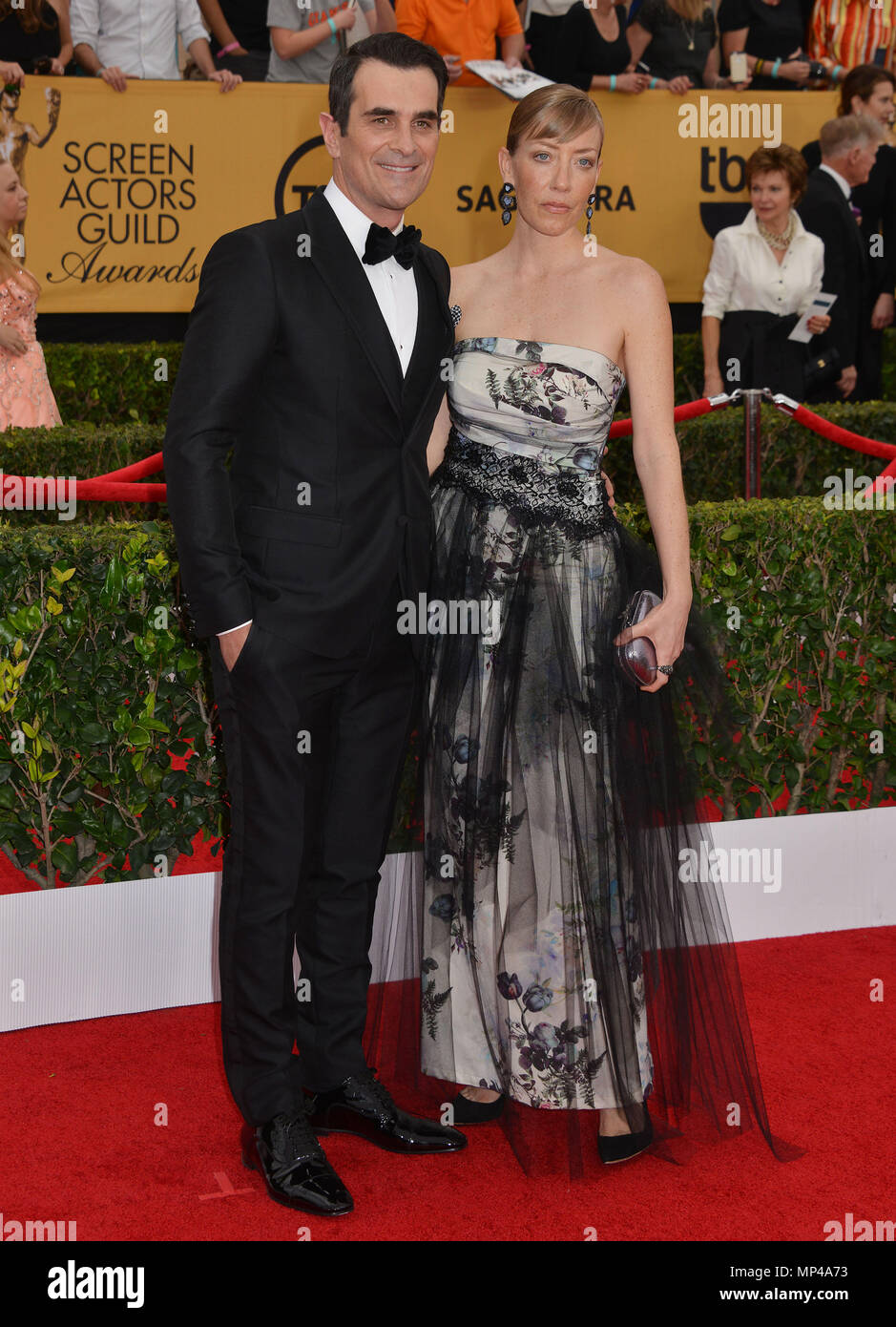 Ty burrell and wife holly burrell hi-res stock photography and images ...