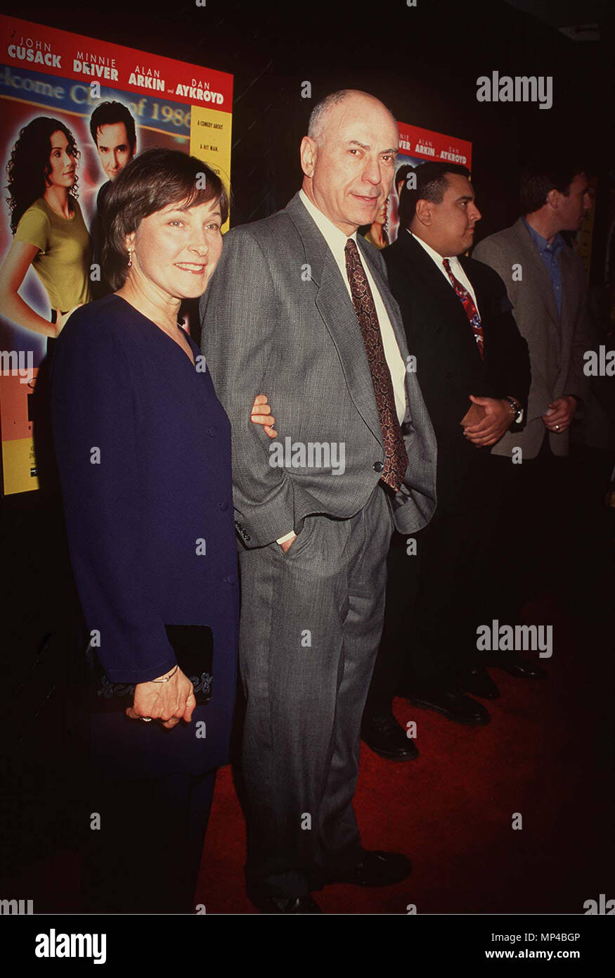 Alan arkin and wife hi-res stock photography and images - Alamy