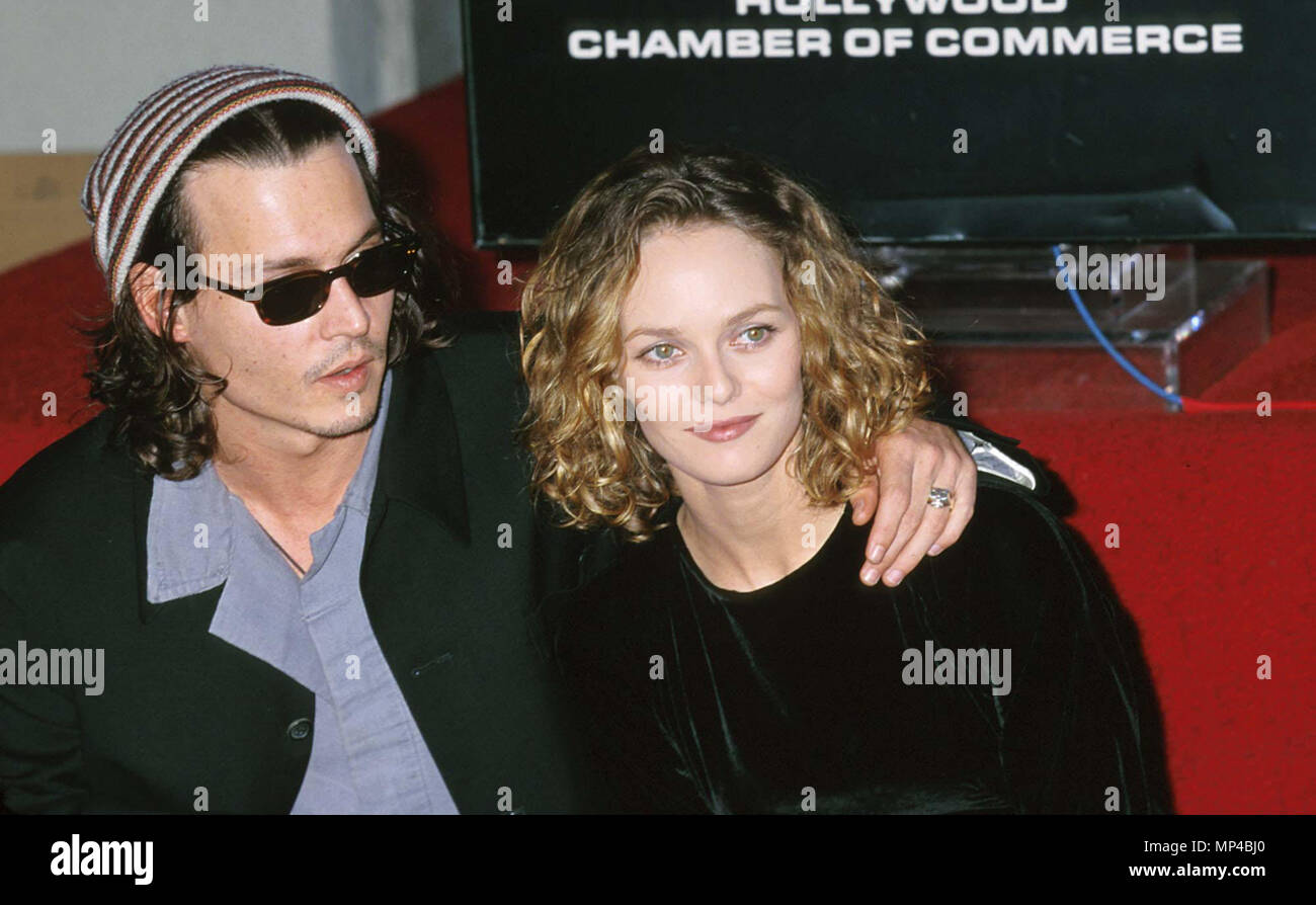 Johnny depp and vanessa paradis hi-res stock photography and images - Alamy