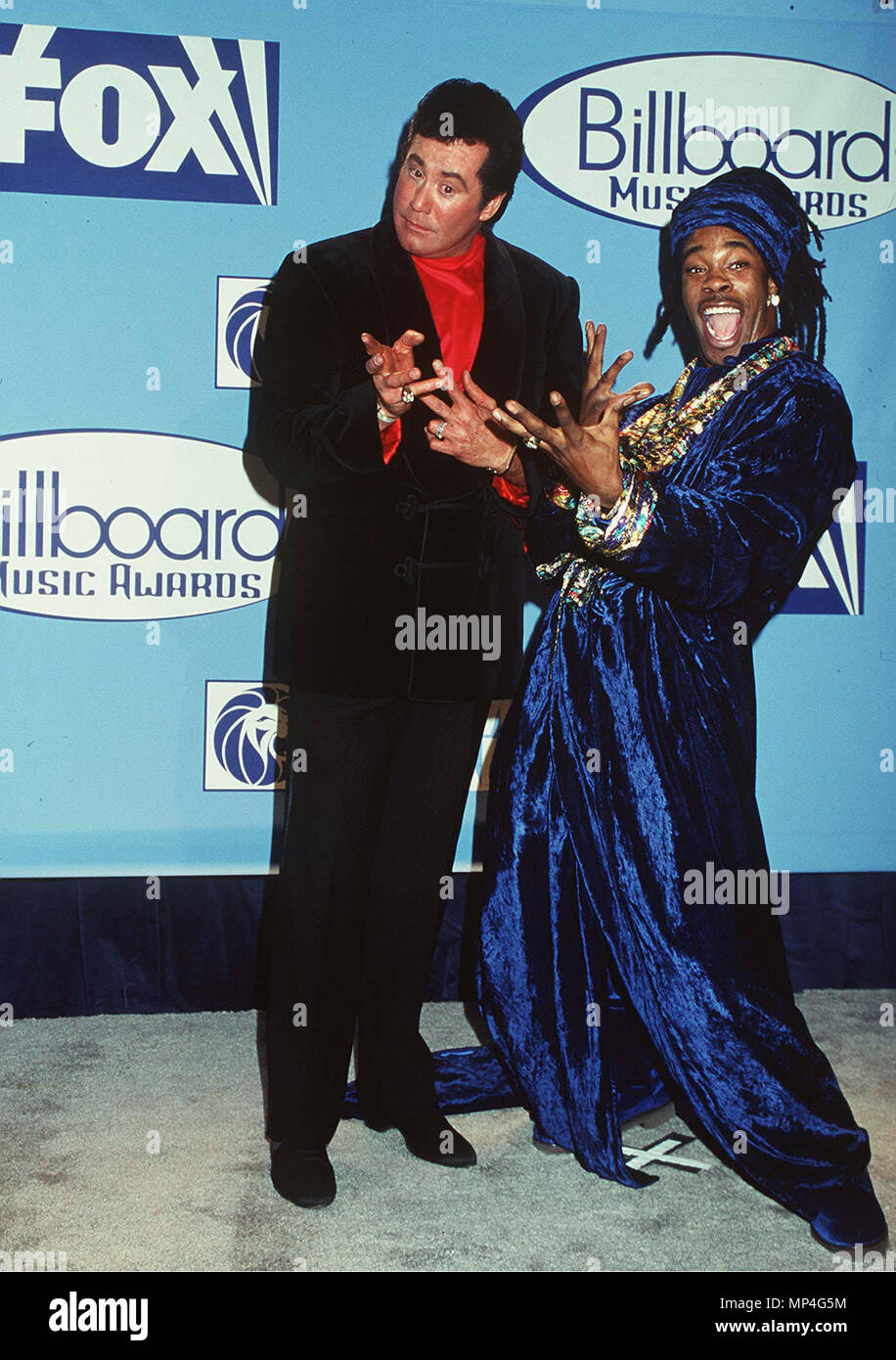 Busta rhymes 1995 hi-res stock photography and images - Alamy