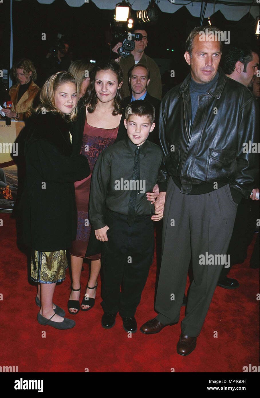 Joe costner hi-res stock photography and images - Alamy