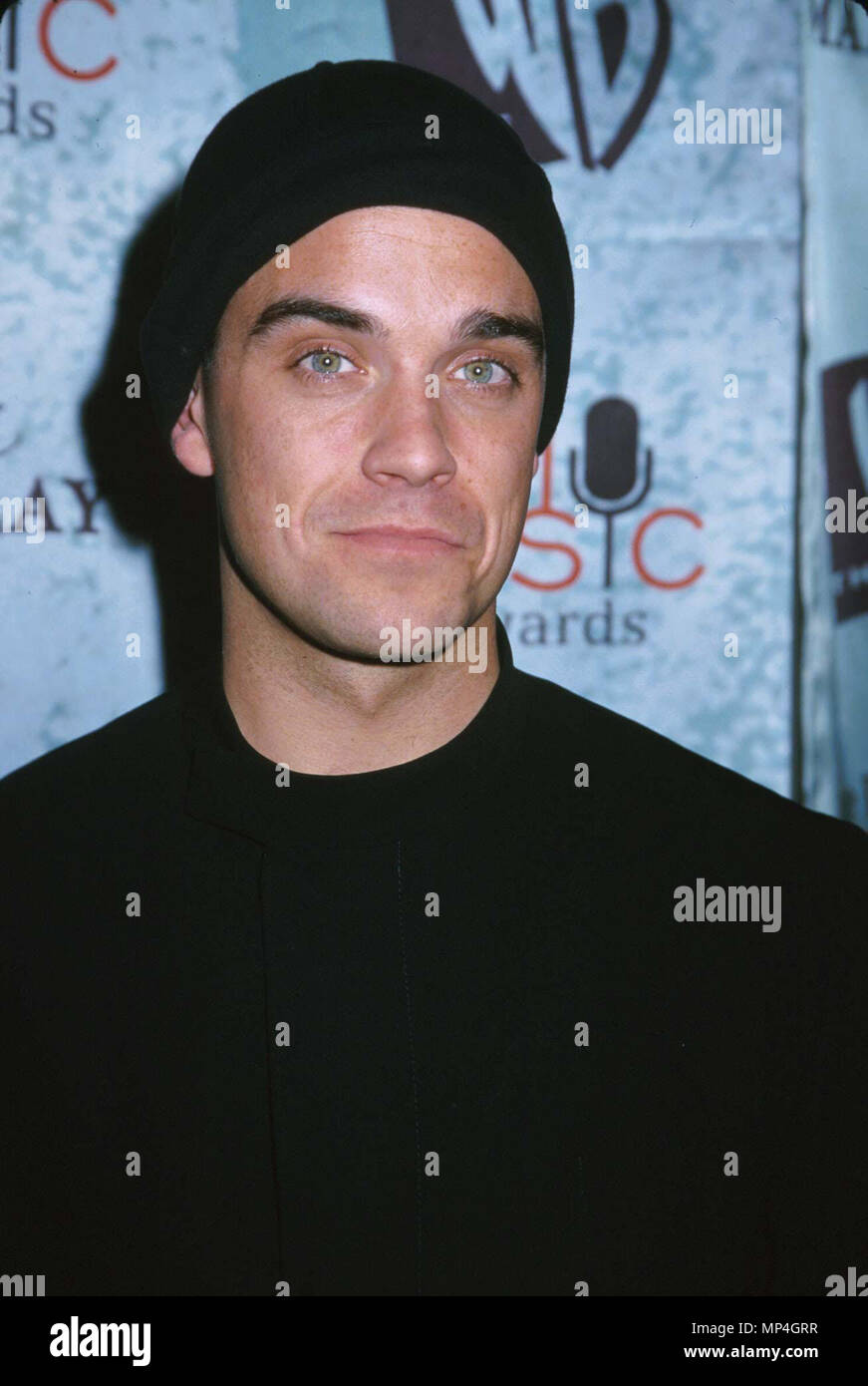 Robbie williams 1999 hi-res stock photography and images - Alamy