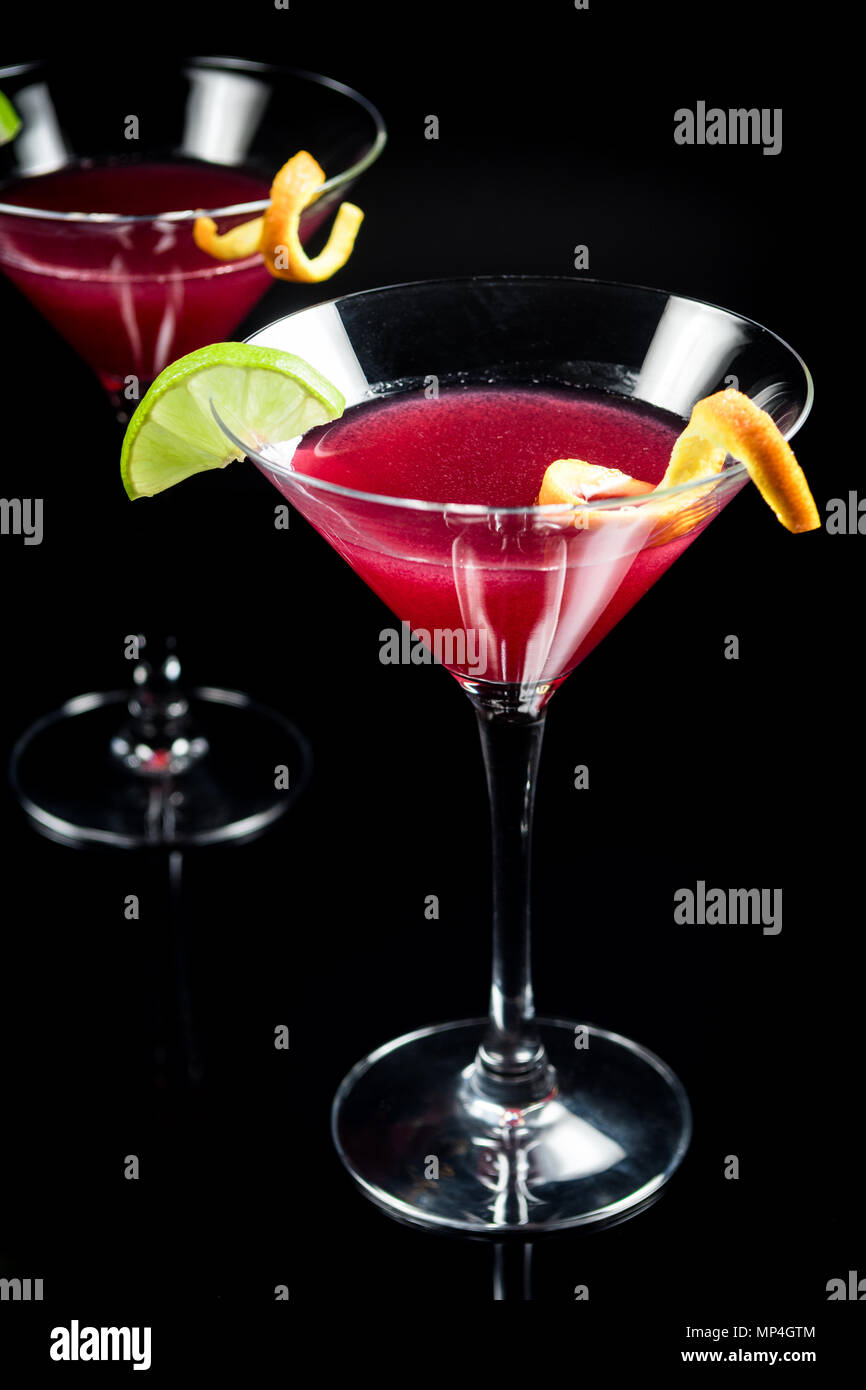 Cosmopolitan cocktail bar hi-res stock photography and images - Alamy