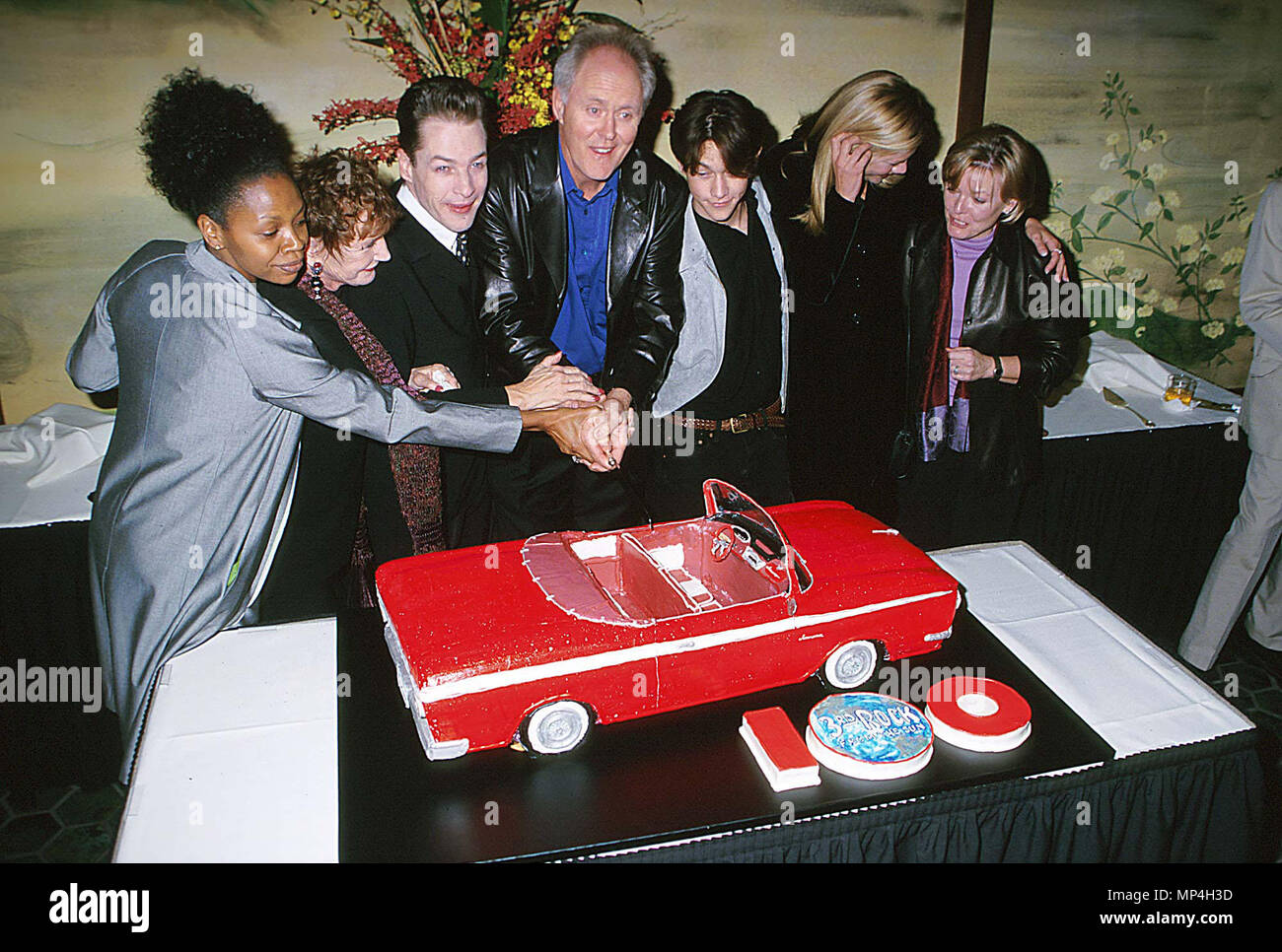 1993 tv cast hi-res stock photography and images - Alamy