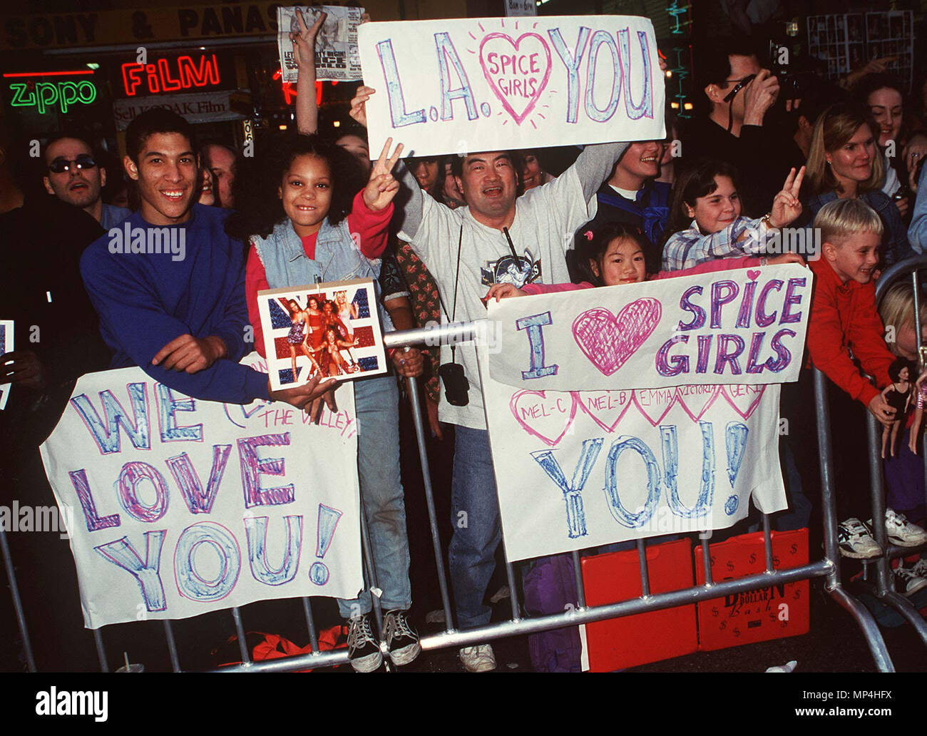 The spice girls 1998 fans hi-res stock photography and images - Alamy