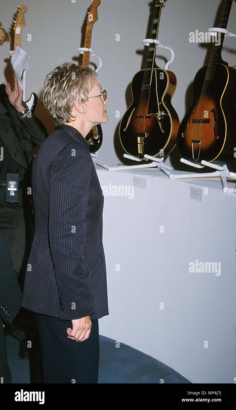 Close Glenn-2 - Close Glenn-2 Event in Hollywood Life - California, Red ...