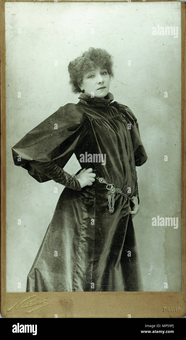 Studio nadar hi-res stock photography and images - Alamy