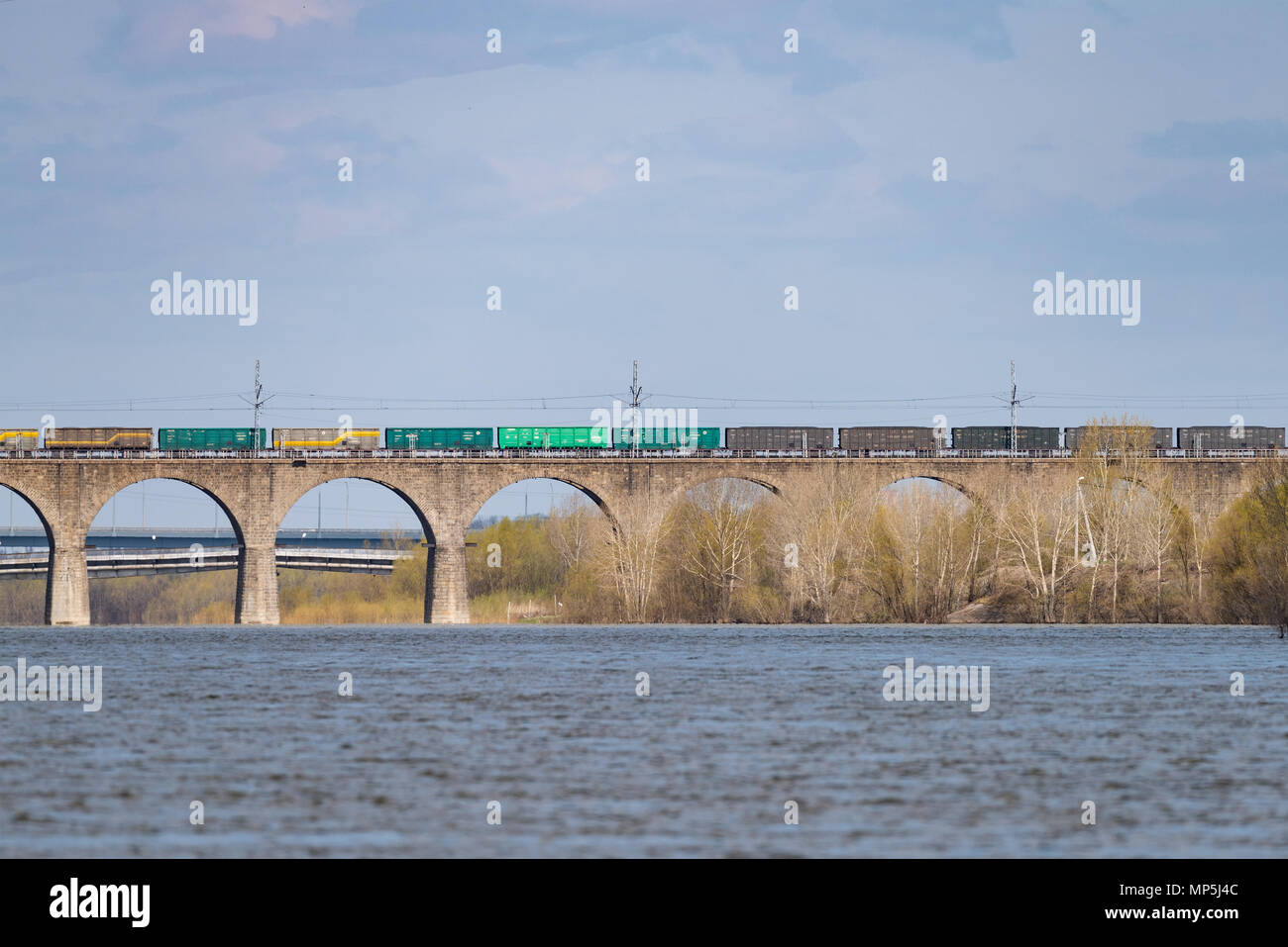 Car passing frame hi-res stock photography and images - Alamy