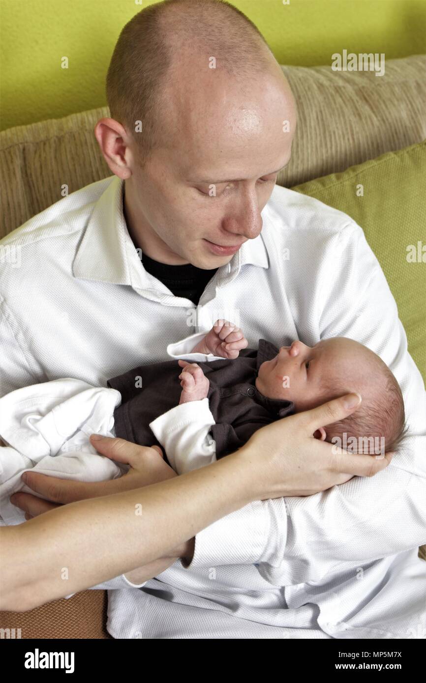 Parental bond hi-res stock photography and images - Alamy