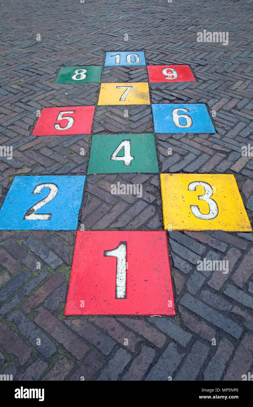 Hopscotch squares hi-res stock photography and images - Alamy