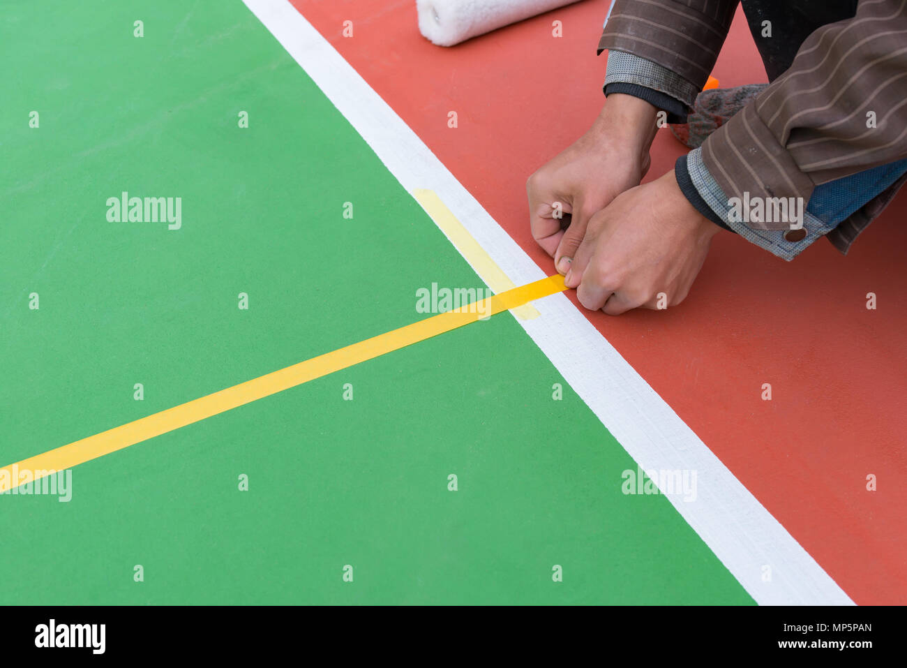 Taping knife hi-res stock photography and images - Alamy