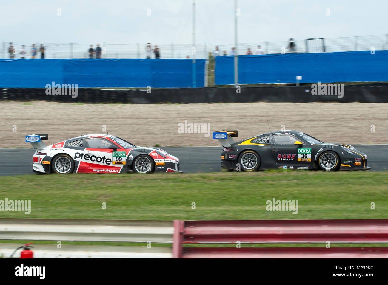 Porsce 911 GT3 racing, Porsche Rennwagen, race track Circuit Zandvoort ...