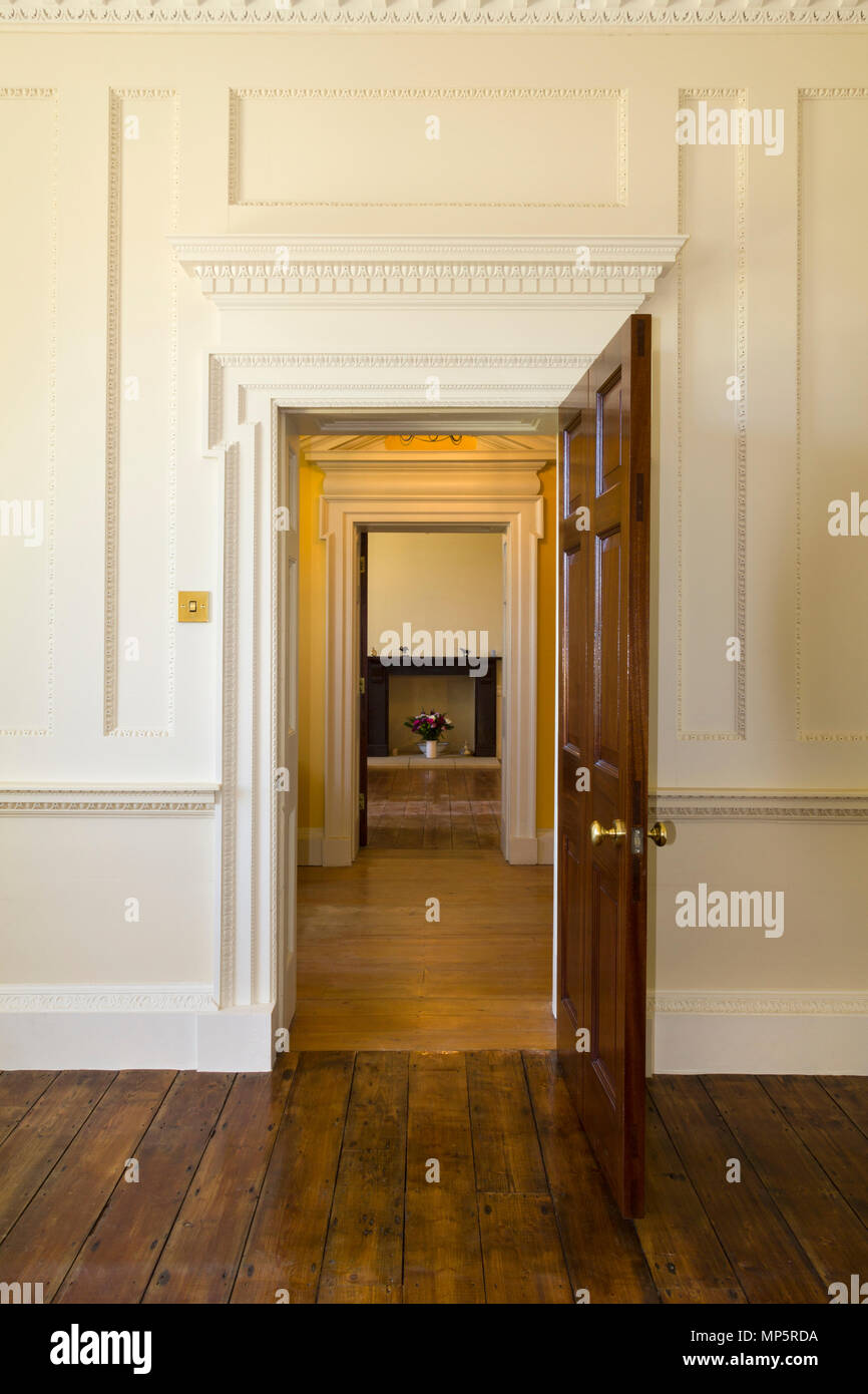 Period feature house hi-res stock photography and images - Alamy