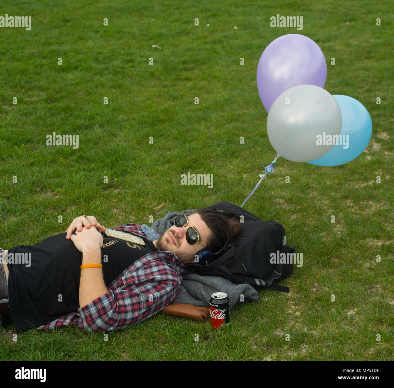Cannabis smokers celebrate 4/20 on Glasgow Green with joints and bongs ...