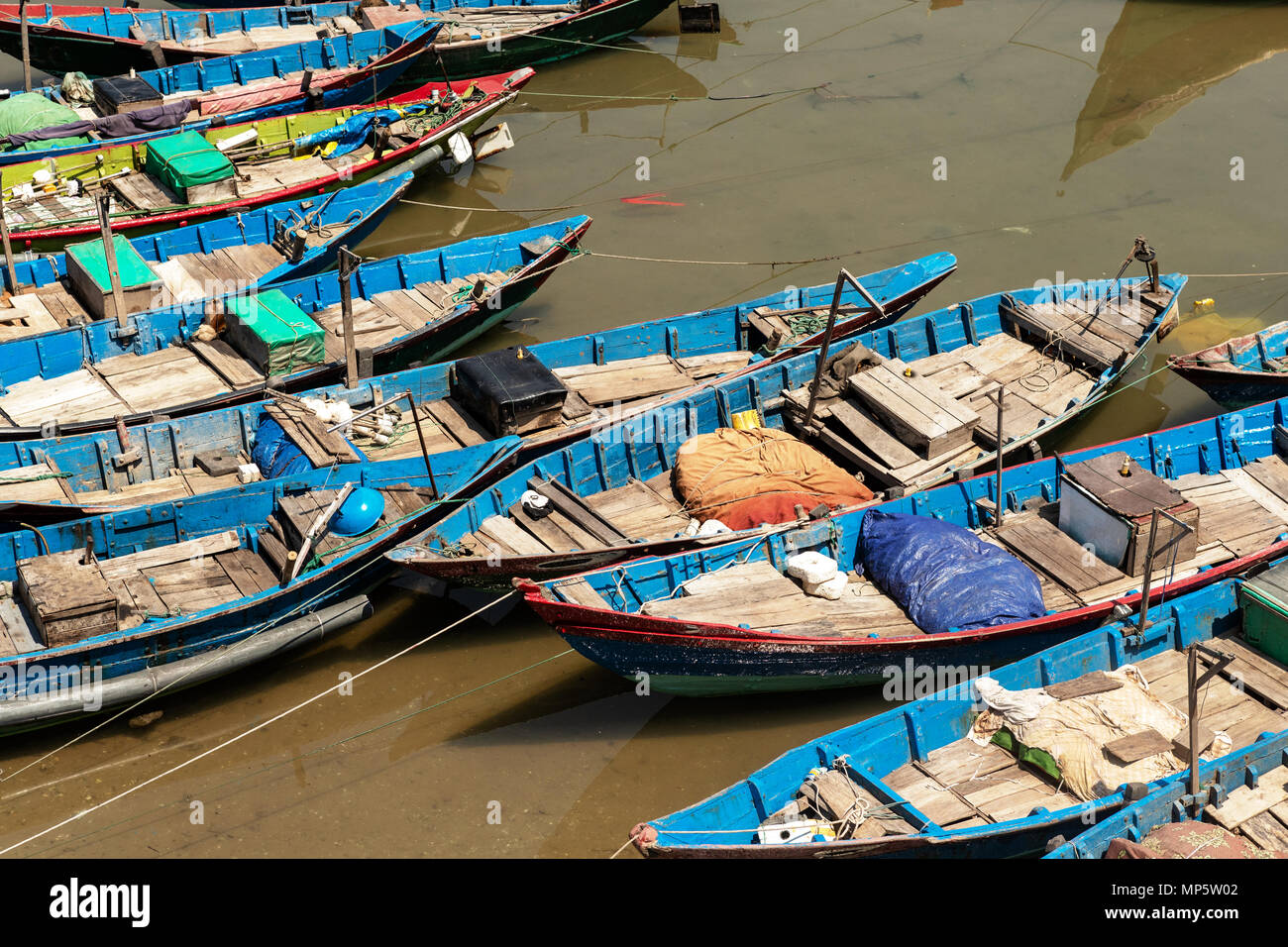 Transport small asian boat hi-res stock photography and images - Alamy