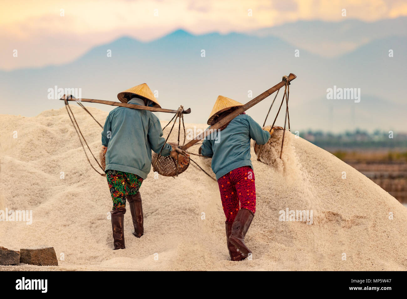 Vietnam salt hi-res stock photography and images - Alamy