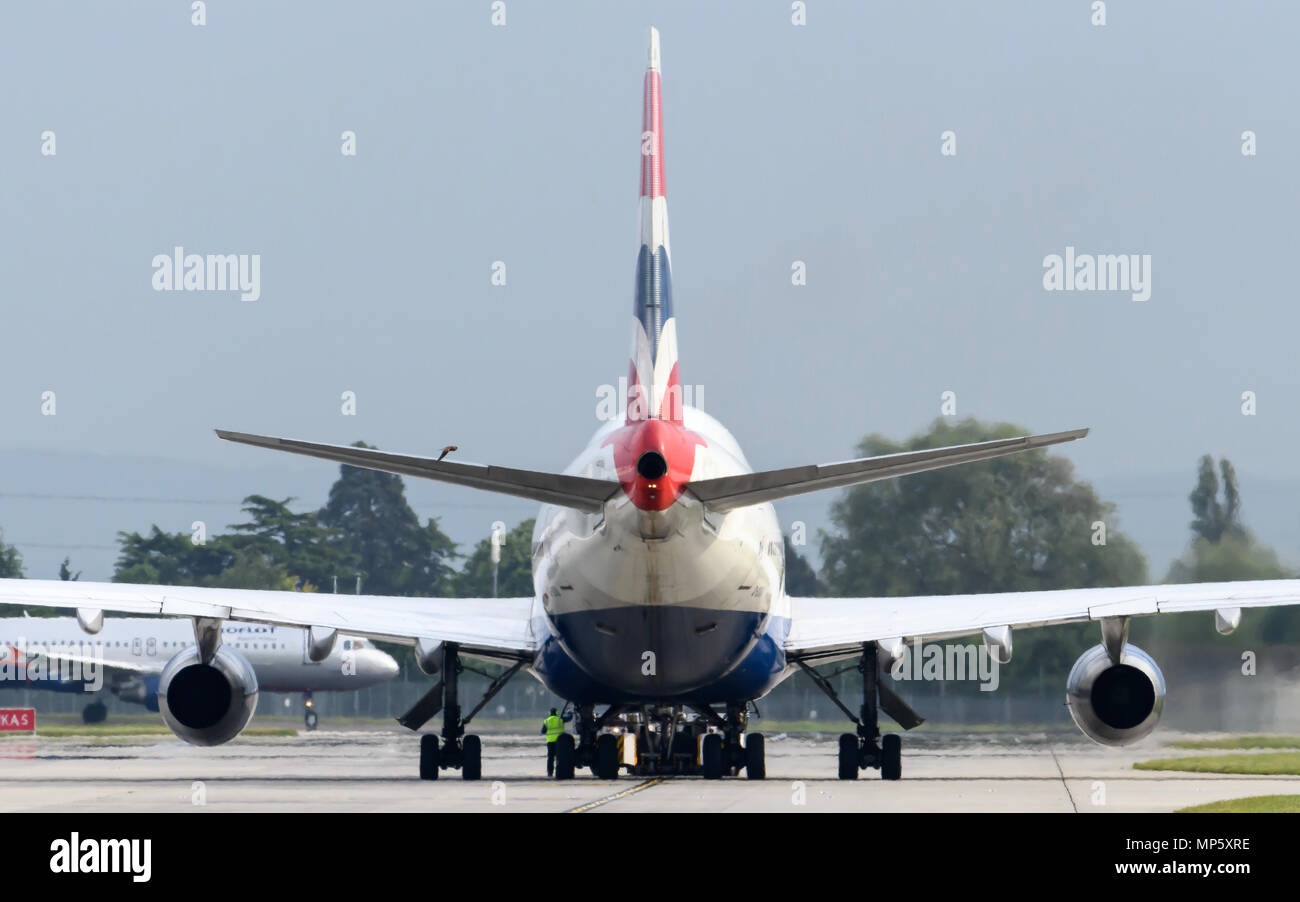 British Airways aircraft at London Heathrow Stock Photo - Alamy
