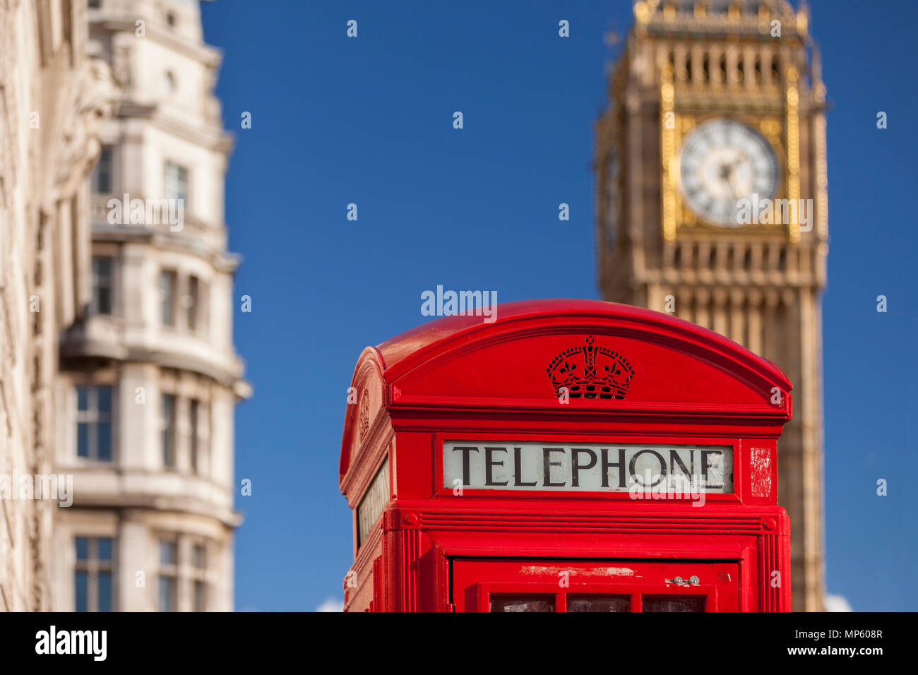 Phone booth hi-res stock photography and images - Alamy