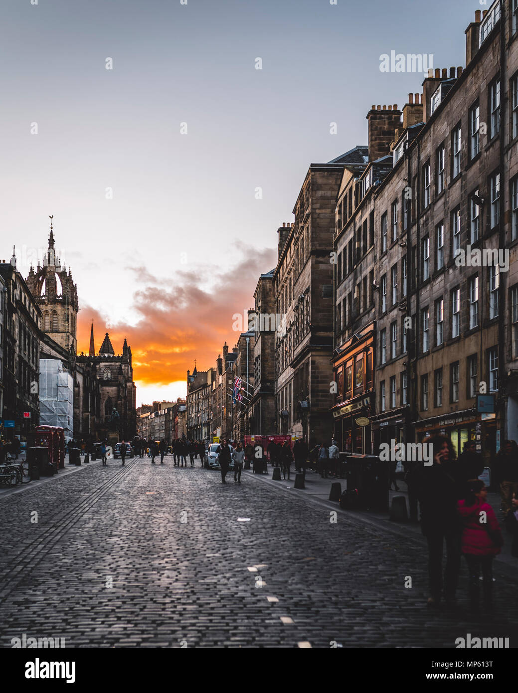 Edinburgh sunset hi-res stock photography and images - Alamy