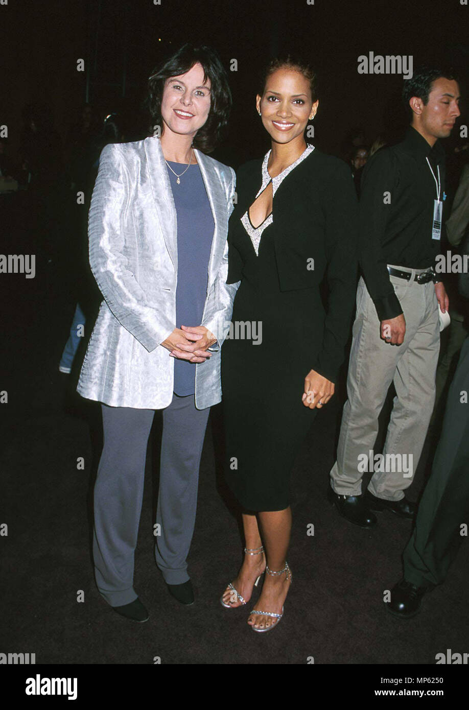 Leno Mavis & Berry Halle - Leno Mavis & Berry Halle Event in Hollywood ...