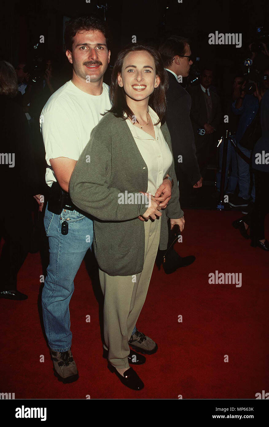 Marlee matlin and family hi-res stock photography and images - Alamy