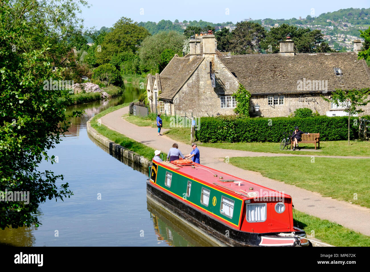 Along the Kennet and Avon Canal at Bathampton near Bath somerset ...