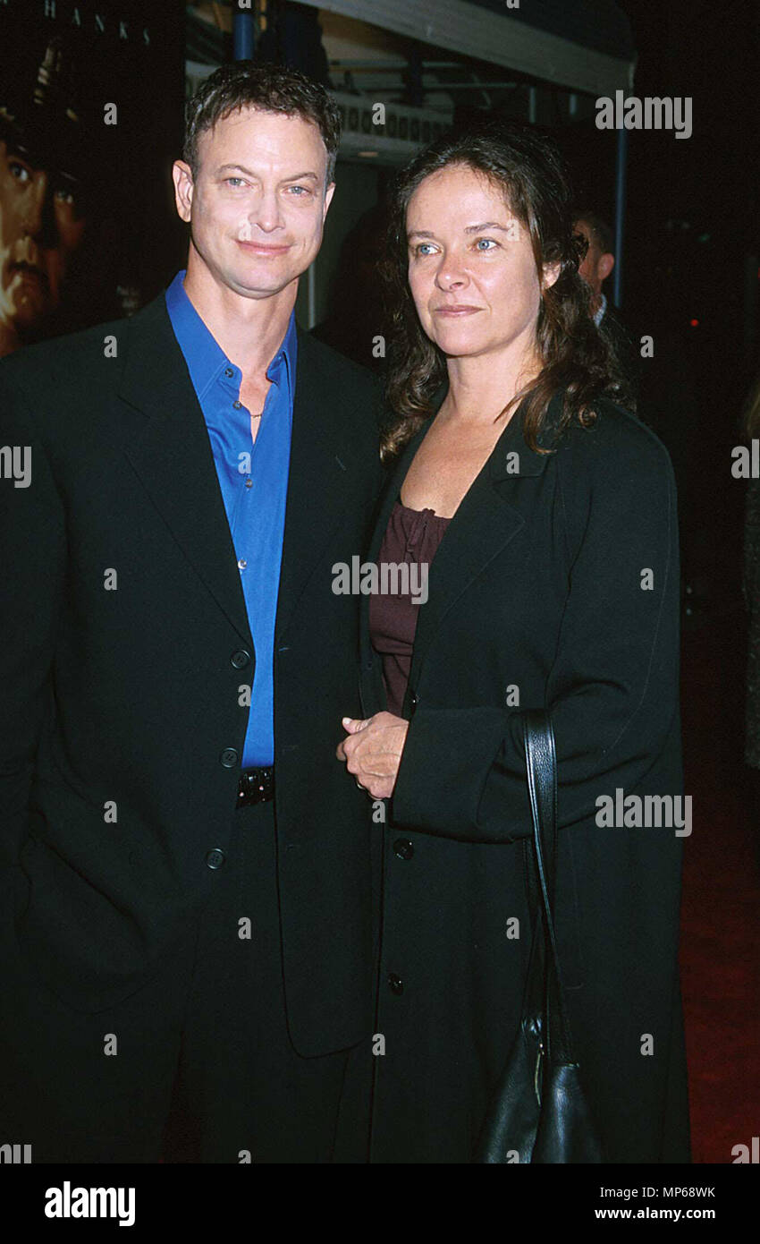 Gary sinise and wife hi-res stock photography and images - Alamy