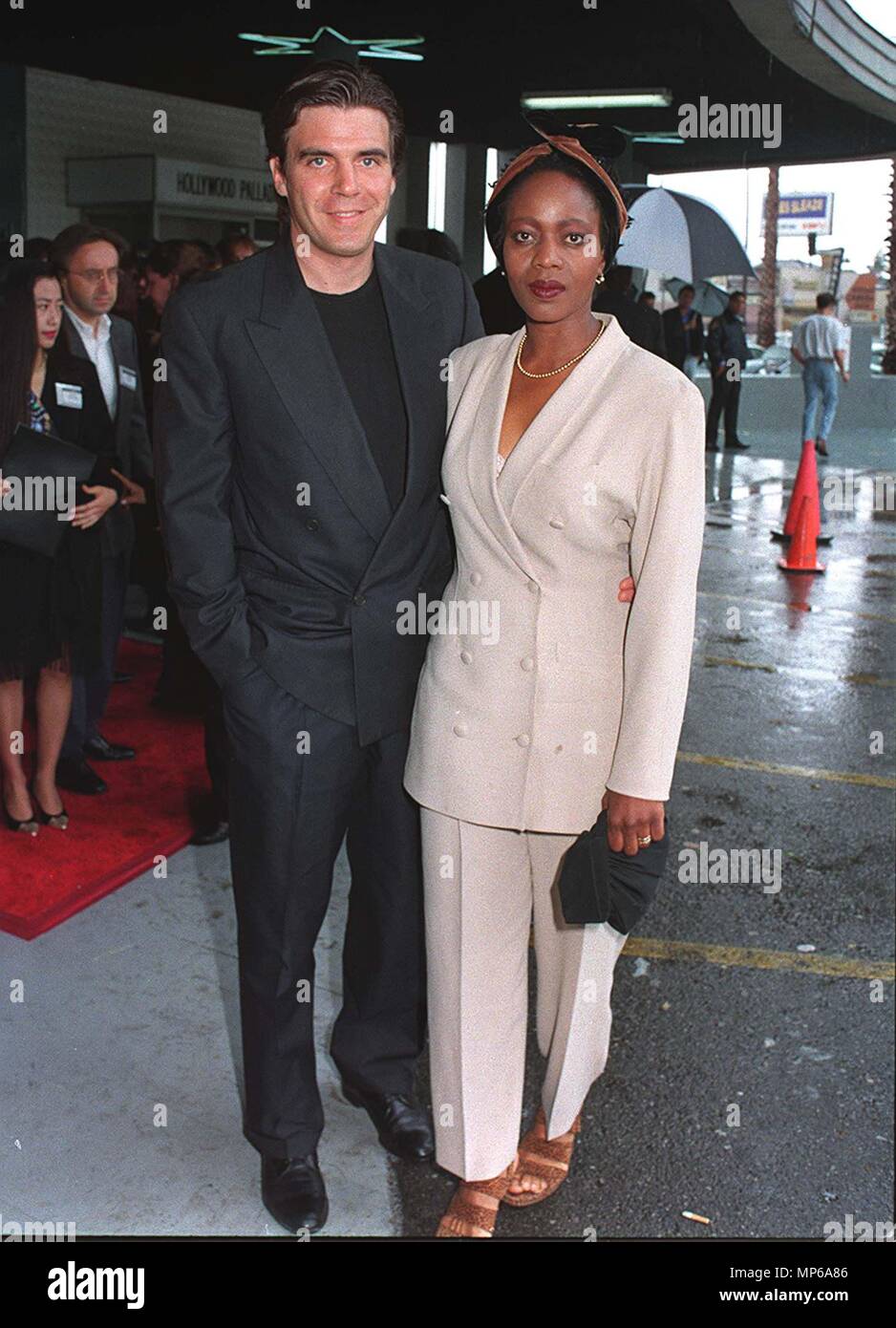 Alfre woodard and husband hi-res stock photography and images - Alamy