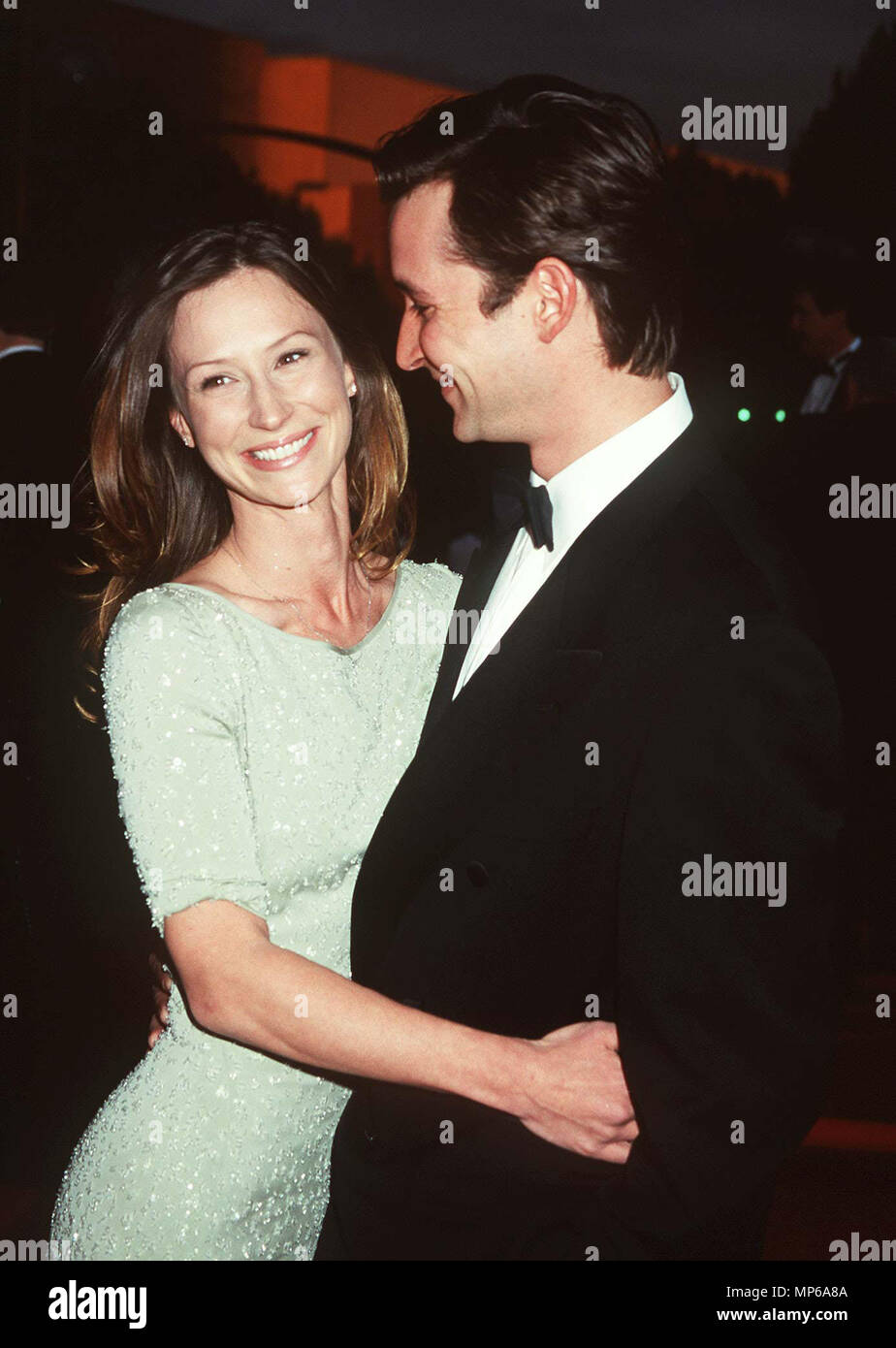 Noah wyle and tracy warbin hi-res stock photography and images - Alamy