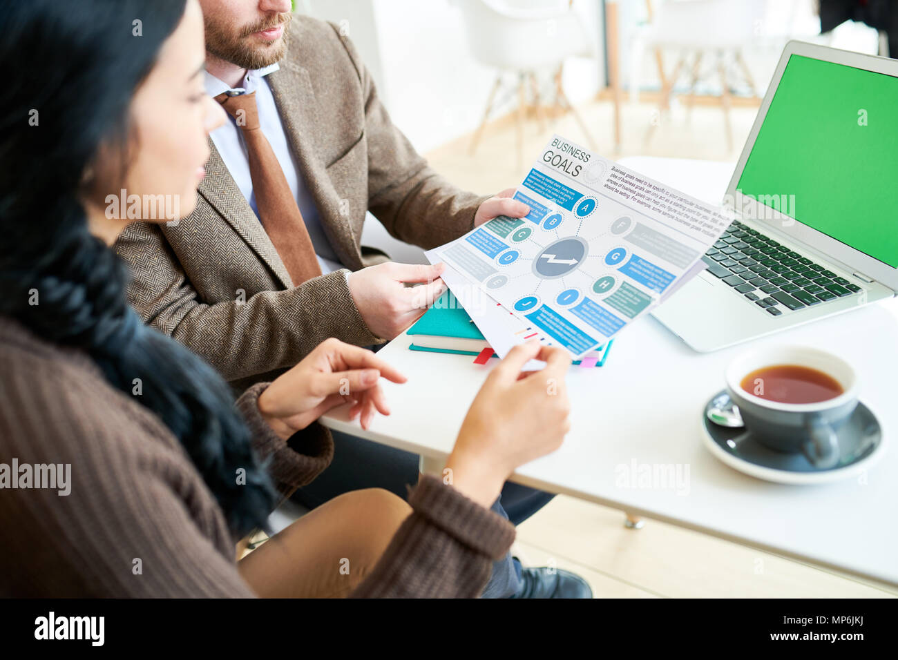 Strategy expert hi-res stock photography and images - Alamy